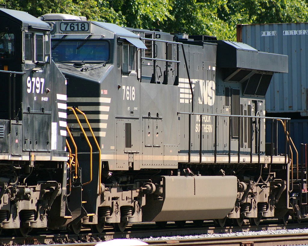 NS 7618